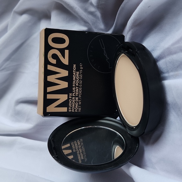 MAC Cosmetics | Makeup | Nwt Mac Studio Fix Powder Plus Foundation Nw2 ...